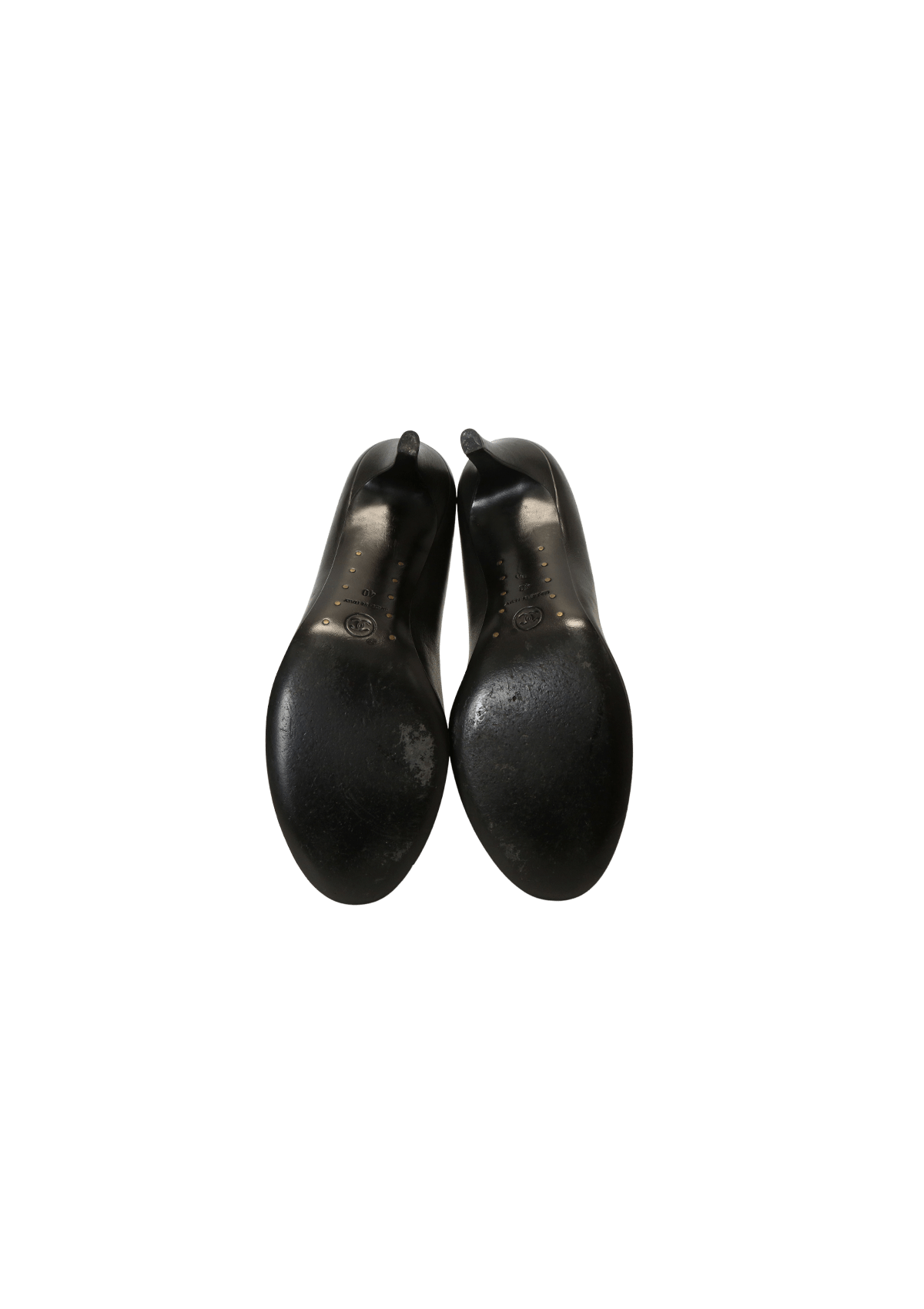 Chanel Interlocking C Logo Camellia Pumps 38 Preto Original – Gringa